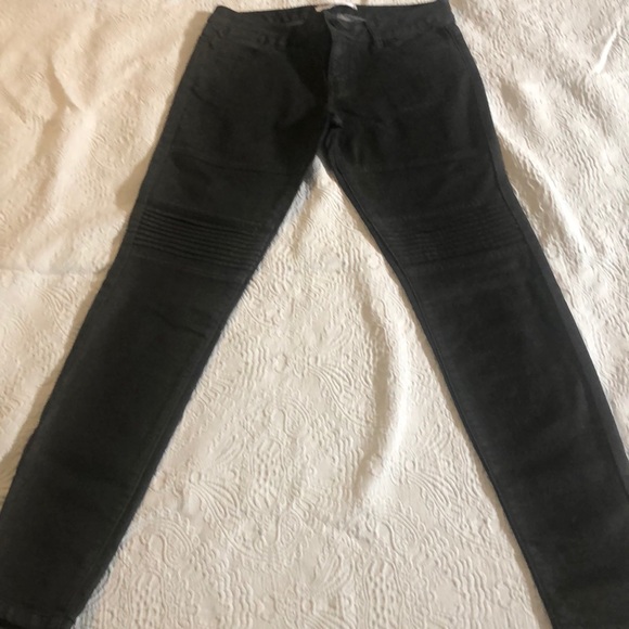 BCBGeneration | Jeans | Coated Black Skinny Jeans Ribbed At Knee | Poshmark